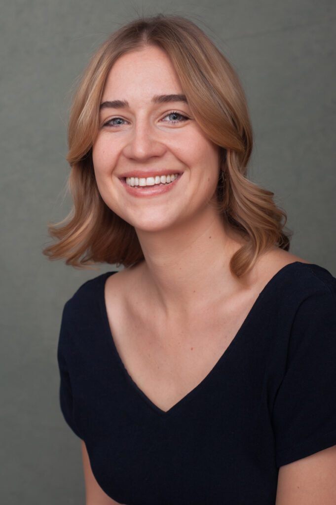 Emily-LR-natural-headshots-for-women-in-Pasadena-Rebecca-Little ...